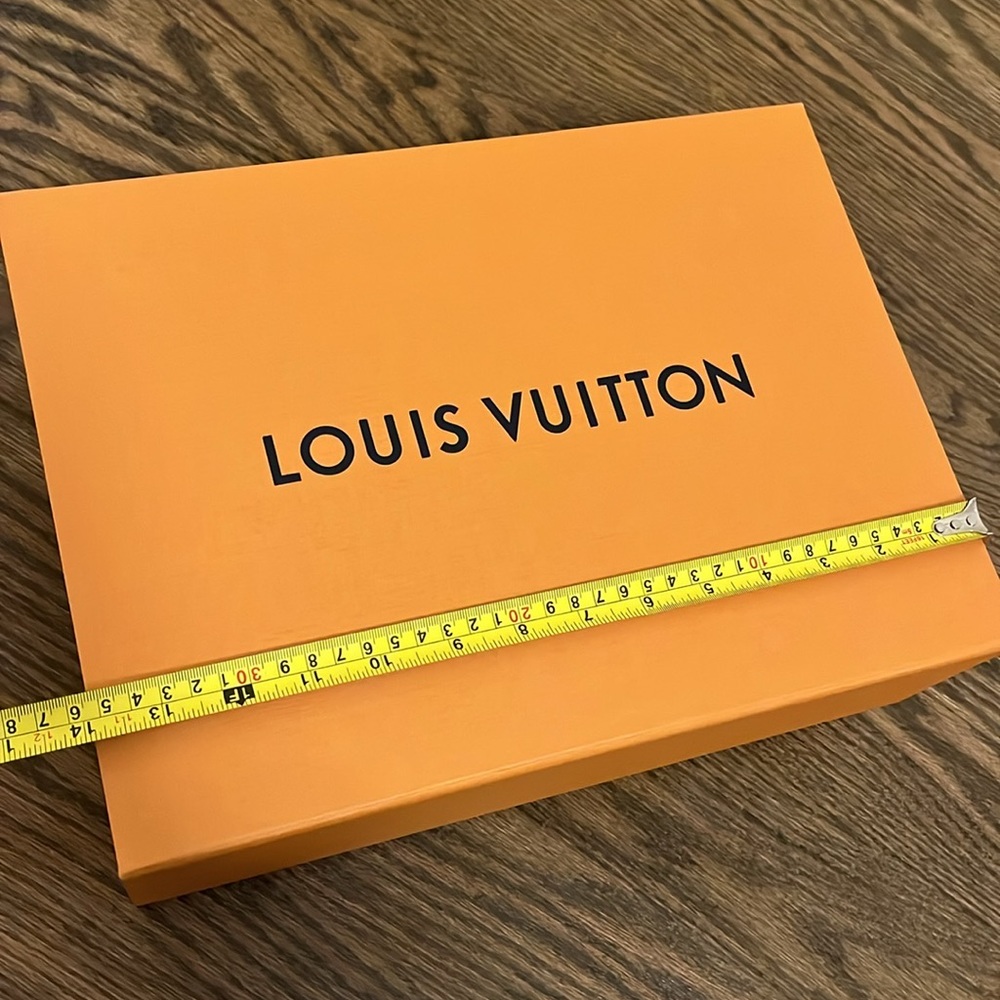 Authentic Louis Vuitton Box And Lv Ribbon - Gem